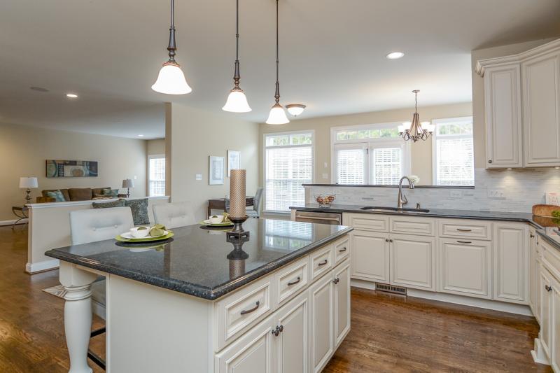 Maddox Canvas Kitchen Cabinets | RTA Cabinet Store