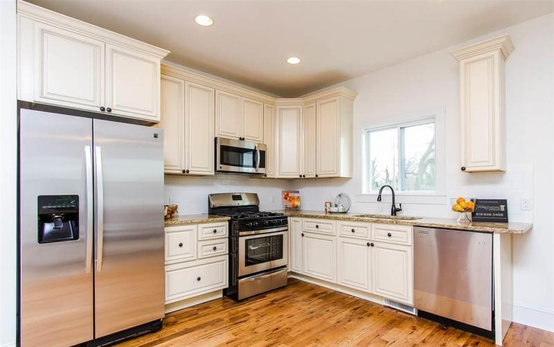 Maddox Canvas Kitchen Cabinets | RTA Cabinet Store